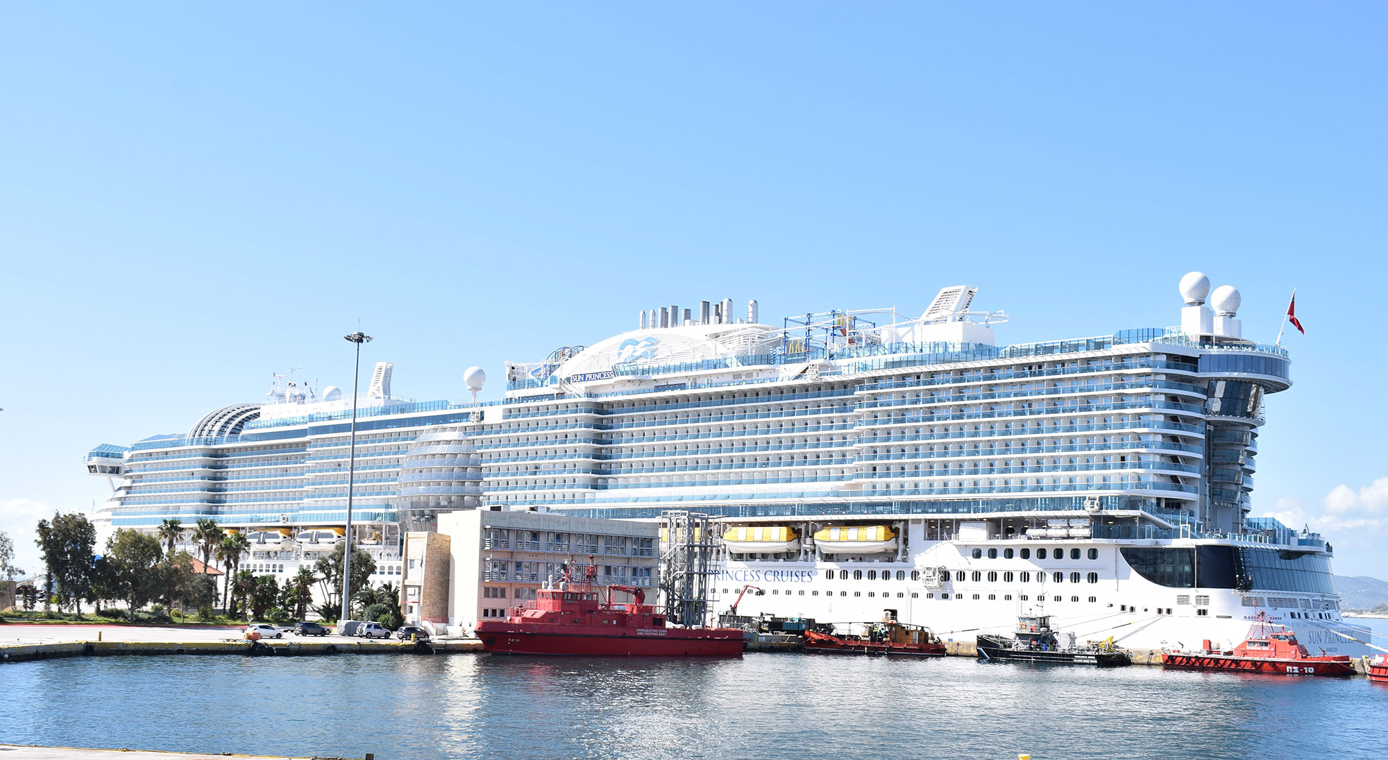 Welcoming event for the new cruise ship Sun Princess at the port of ...