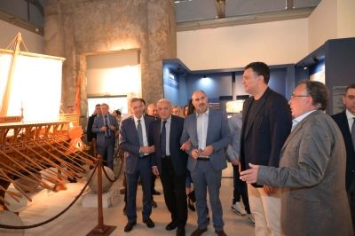 Ημερίδα του Μουσείου Ναυτικής Παράδοσης στο Πέραμα για την προσέλκυση ...